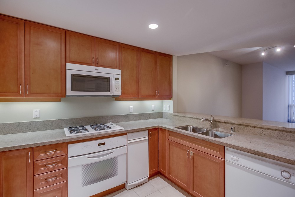 555 Front St | Rancho Photos